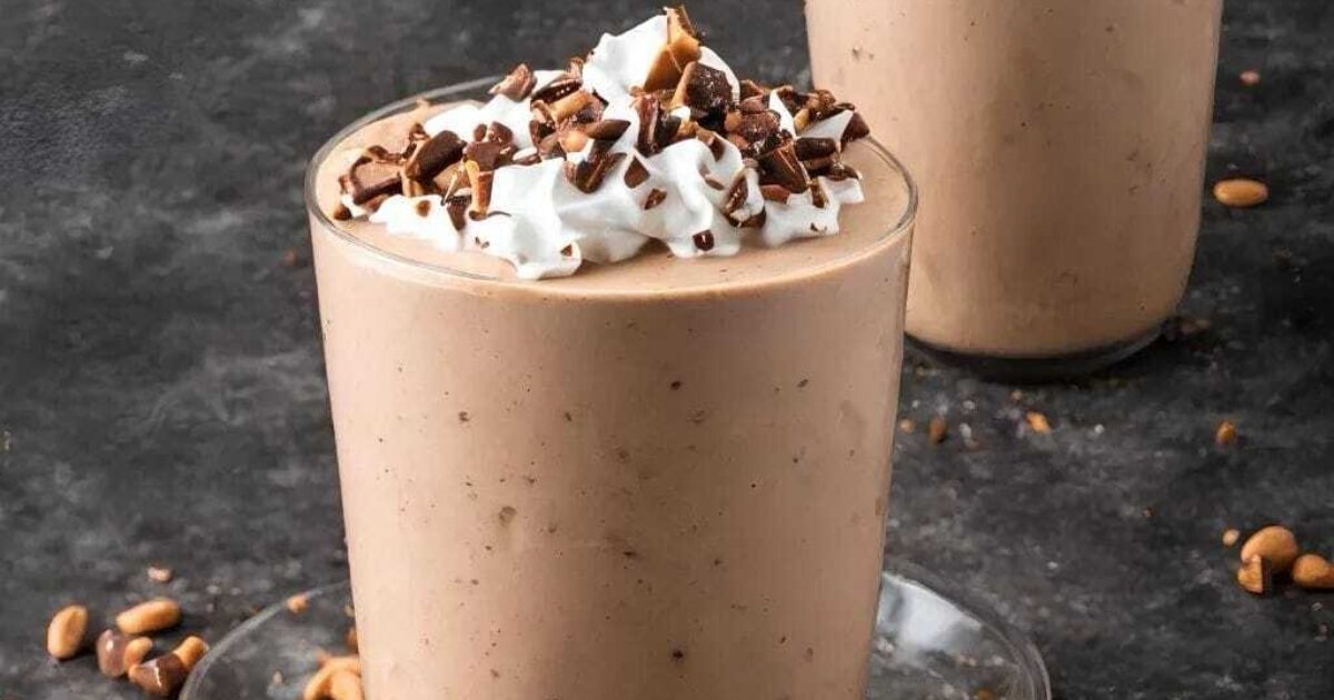 Recept: Čokoládový mliečny kokteil Snickers | Zdravopedia.sk